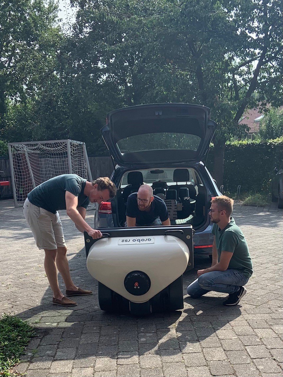 Arobo | Autonome Roboter